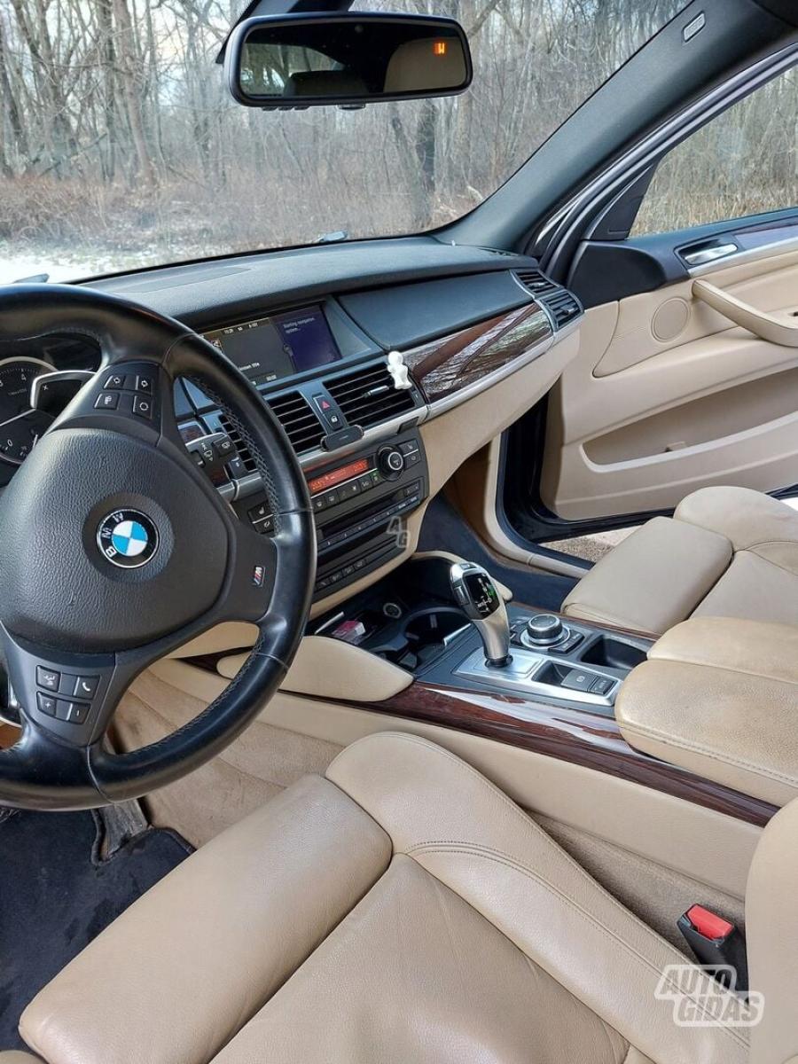 Melns BMW X6 2014 Kauņa, ar dzinēja tilpumu 3.00 L un nobraukumu 200 tūkst. km par 14500 €, foto 5 vietnē AUTOMOTO.COM.LV