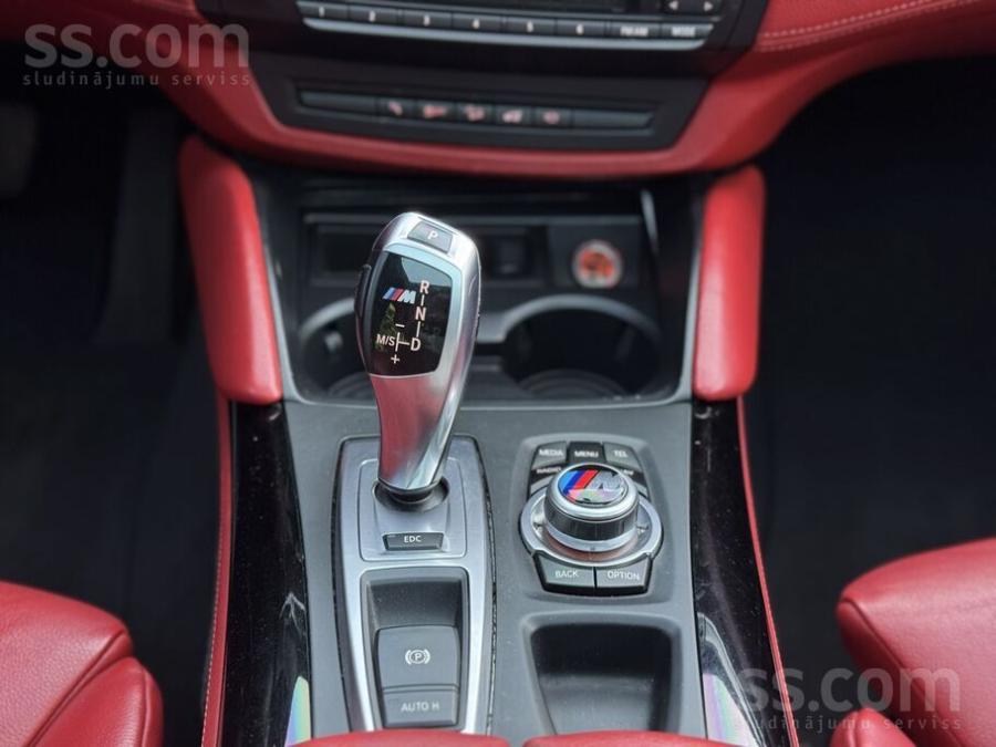Black BMW X6 2014 in Riga, with an engine capacity of 4.40 L and mileage of 155 thousand km for 10890 €, photo 15 on AUTOMOTO.COM.LV