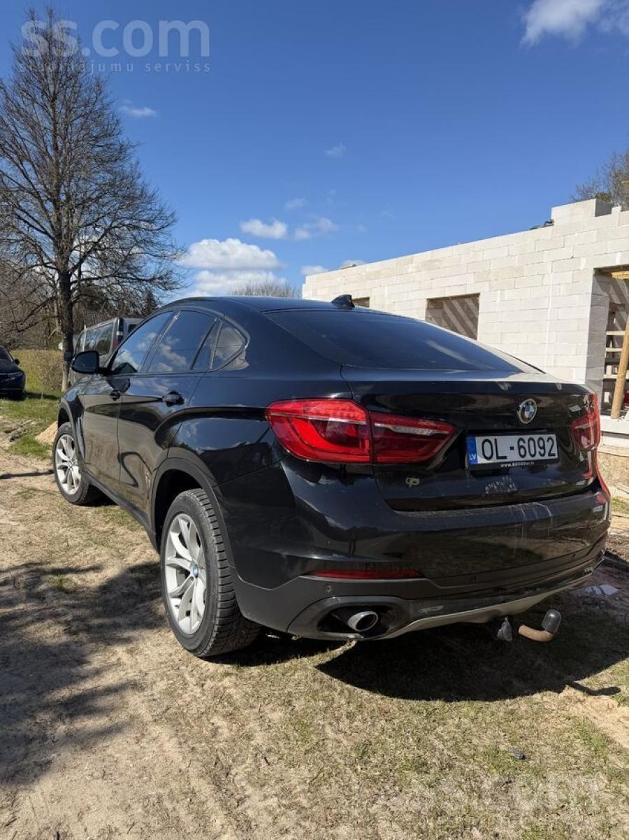 Melns BMW X6 2014 Ogre, ar dzinēja tilpumu 3.00 L un nobraukumu 283 tūkst. km par 18000 €, foto 4 vietnē AUTOMOTO.COM.LV