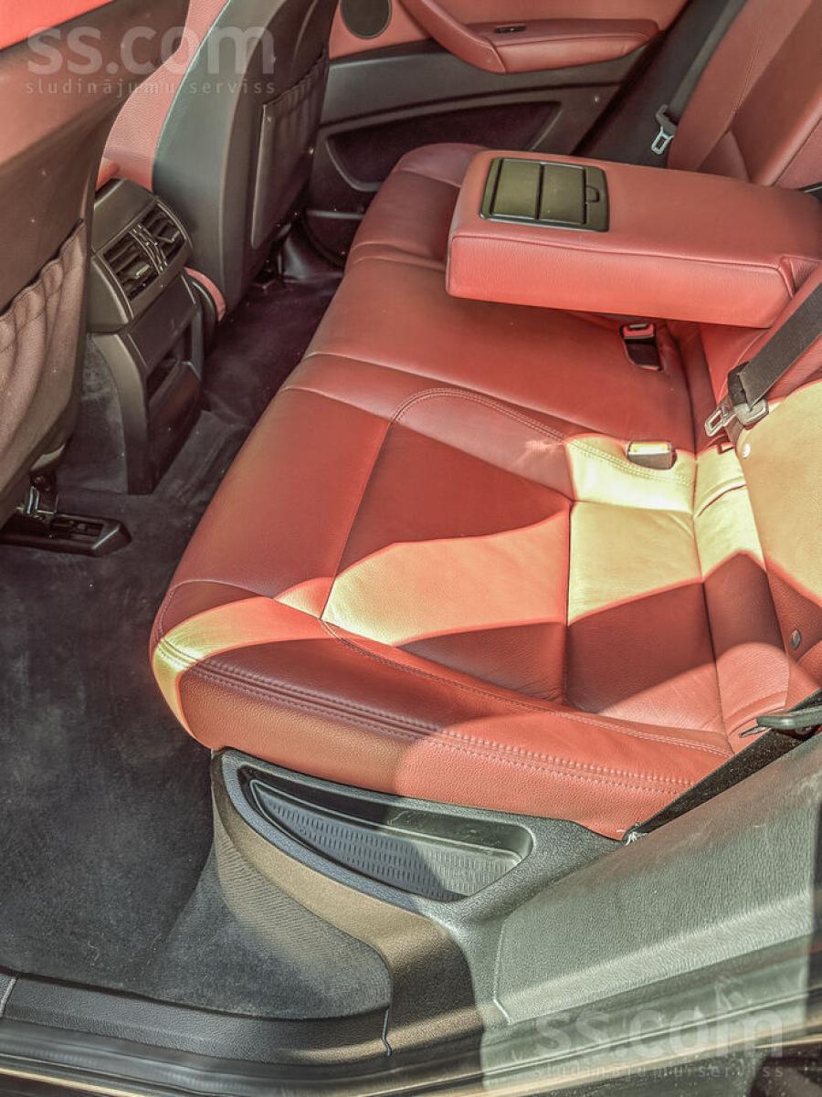 Melns BMW X6 2014 Rīga, ar dzinēja tilpumu 3.00 L un nobraukumu 198 tūkst. km par 17000 €, foto 10 vietnē AUTOMOTO.COM.LV