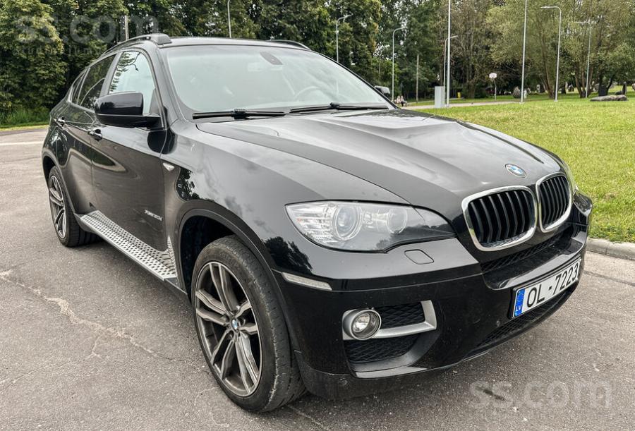Black BMW X6 2014 in Riga, with an engine capacity of 3.00 L and mileage of 198 thousand km for 13500 €, photo 3 on AUTOMOTO.COM.LV