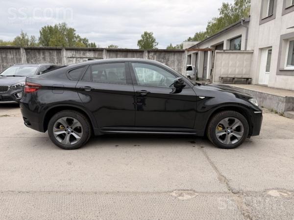 Melns BMW X6 2014 Rīga, ar dzinēja tilpumu 3.00 L un nobraukumu 135 tūkst. km par 19800 €, foto 5 vietnē AUTOMOTO.COM.LV