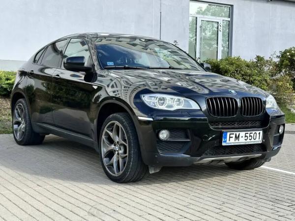 Black BMW X6 2014 in Riga, with an engine capacity of 3.00 L and mileage of 256 thousand km for 17300 €, photo 3 on AUTOMOTO.COM.LV