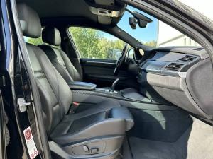 Black BMW X6 2014 in Riga, with an engine capacity of 3.00 L and mileage of 256 thousand km for 17300 €, photo 10 on AUTOMOTO.COM.LV