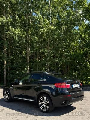 Black BMW X6 2014 in Parnu, with an engine capacity of 3.00 L and mileage of 298 thousand km for 18900 €, photo 4 on AUTOMOTO.COM.LV