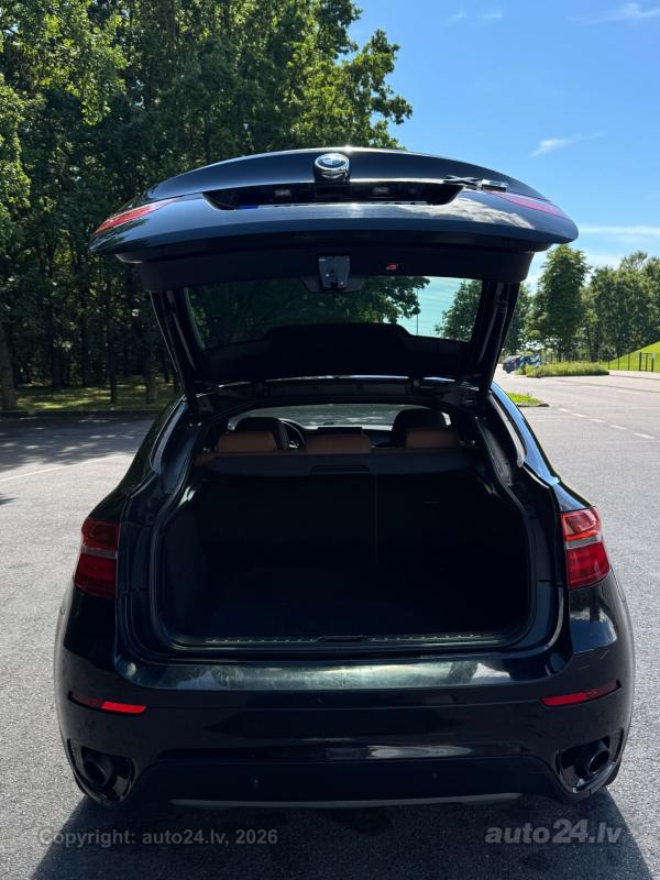 Melns BMW X6 2014 Pērnava, ar dzinēja tilpumu 3.00 L un nobraukumu 298 tūkst. km par 18900 €, foto 8 vietnē AUTOMOTO.COM.LV