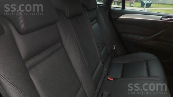 Black BMW X6 2014 in Riga, with an engine capacity of 3.00 L and mileage of 199 thousand km for 16500 €, photo 8 on AUTOMOTO.COM.LV