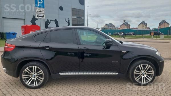 Black BMW X6 2014 in Riga, with an engine capacity of 3.00 L and mileage of 199 thousand km for 16500 €, photo 9 on AUTOMOTO.COM.LV