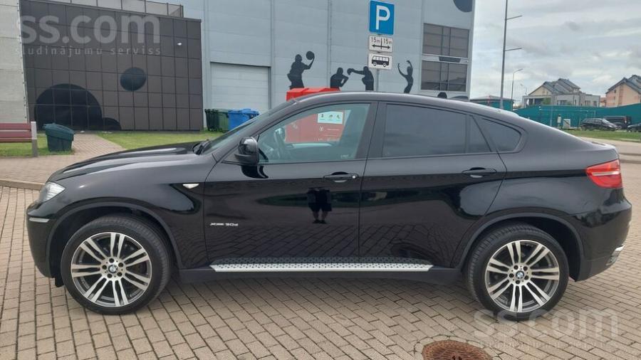 Black BMW X6 2014 in Riga, with an engine capacity of 3.00 L and mileage of 199 thousand km for 16500 €, photo 11 on AUTOMOTO.COM.LV