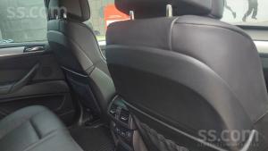 Black BMW X6 2014 in Riga, with an engine capacity of 3.00 L and mileage of 199 thousand km for 16500 €, photo 16 on AUTOMOTO.COM.LV