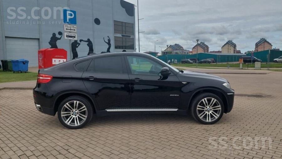 Black BMW X6 2014 in Riga, with an engine capacity of 3.00 L and mileage of 199 thousand km for 16500 €, photo 26 on AUTOMOTO.COM.LV