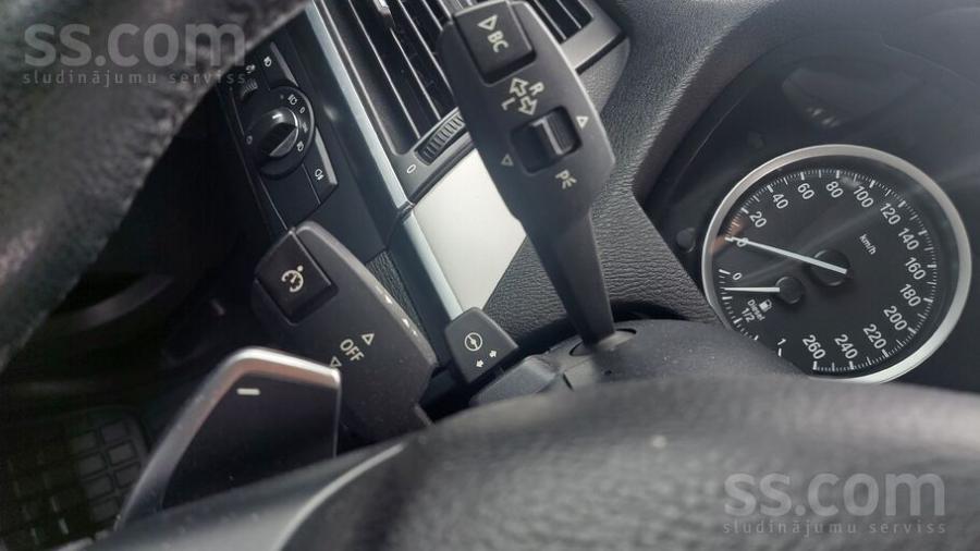 Black BMW X6 2014 in Riga, with an engine capacity of 3.00 L and mileage of 199 thousand km for 16500 €, photo 28 on AUTOMOTO.COM.LV