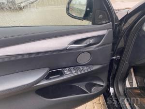 Black BMW X6 2015 in Riga, with an engine capacity of 3.00 L and mileage of 204 thousand km for 14000 €, photo 7 on AUTOMOTO.COM.LV