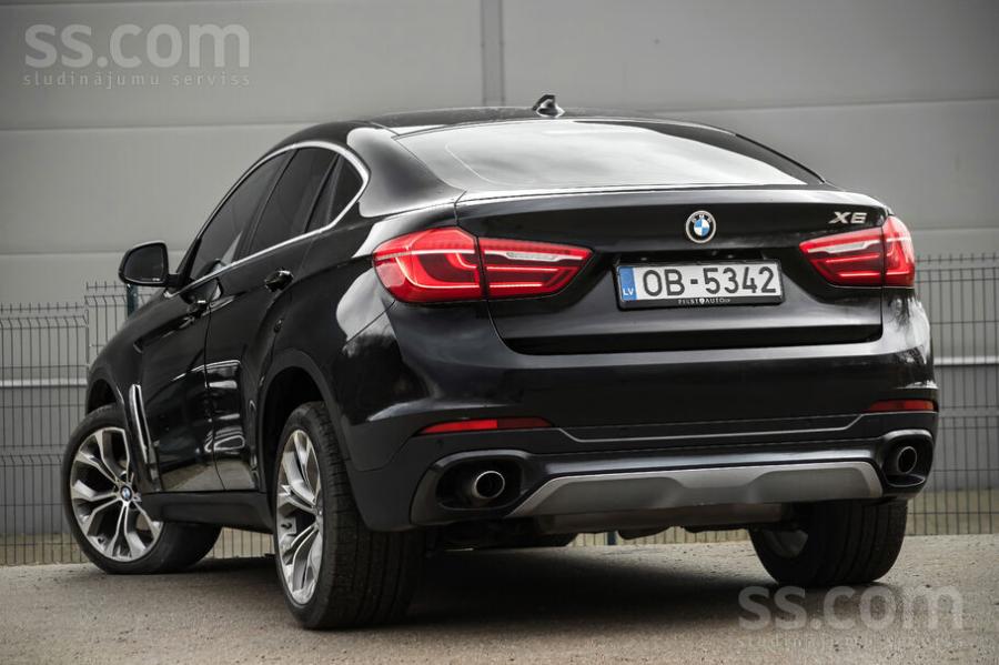Black BMW X6 2015 in Tukums, with an engine capacity of 3.00 L and mileage of 198 thousand km for 14950 €, photo 7 on AUTOMOTO.COM.LV