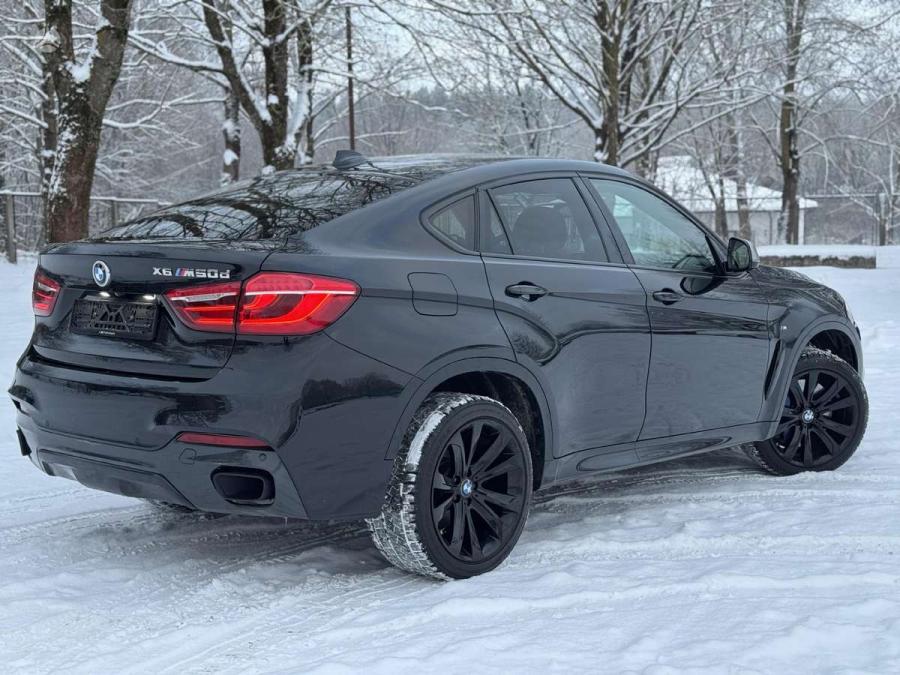 Black BMW X6 2015 in Siauliai, with an engine capacity of 3.00 L and mileage of 197 thousand km for 23900 €, photo 3 on AUTOMOTO.COM.LV