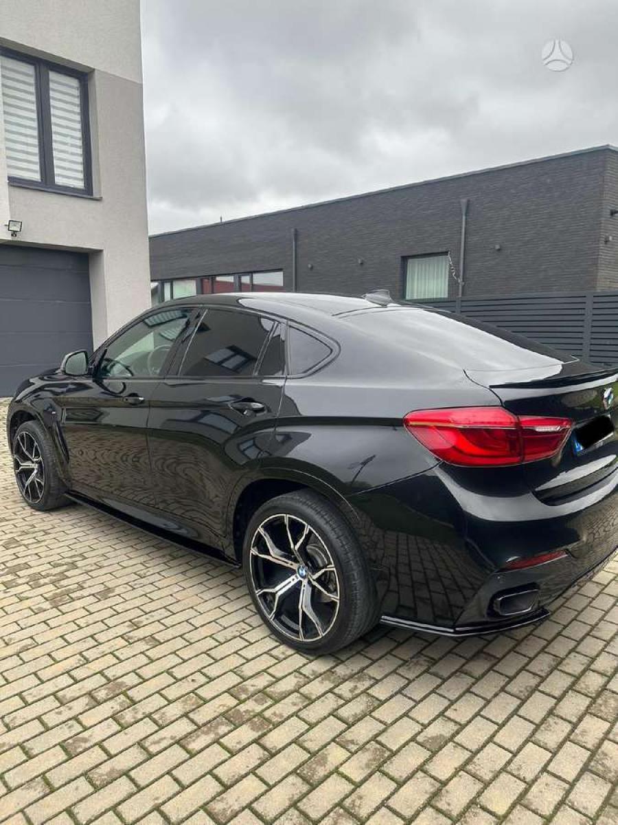 Melns BMW X6 2015 Kauņa, ar dzinēja tilpumu 3.00 L un nobraukumu 280 tūkst. km par 24900 €, foto 9 vietnē AUTOMOTO.COM.LV