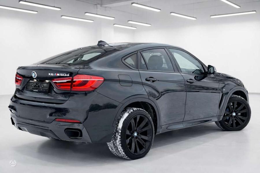 Melns BMW X6 2015 Šauļi, ar dzinēja tilpumu 3.00 L un nobraukumu 197 tūkst. km par 24380 €, foto 3 vietnē AUTOMOTO.COM.LV