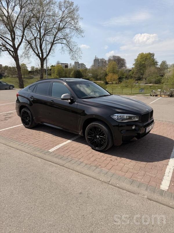 Black BMW X6 2015 in Talsi, with an engine capacity of 3.00 L and mileage of 205 thousand km for 26000 €, photo 2 on AUTOMOTO.COM.LV