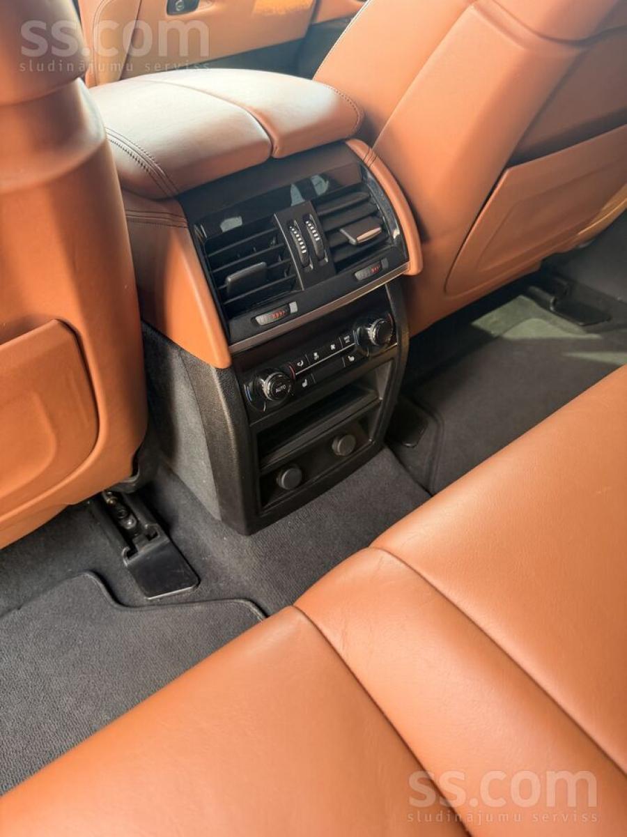 Melns BMW X6 2015 Talsi, ar dzinēja tilpumu 3.00 L un nobraukumu 205 tūkst. km par 26000 €, foto 11 vietnē AUTOMOTO.COM.LV