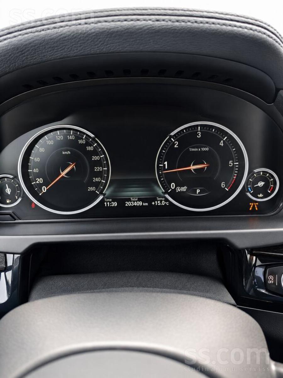 Black BMW X6 2015 in Riga, with an engine capacity of 3.00 L and mileage of 204 thousand km for 26000 €, photo 8 on AUTOMOTO.COM.LV