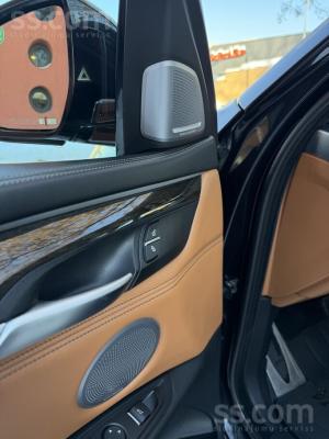 Black BMW X6 2015 in Riga, with an engine capacity of 3.00 L and mileage of 0 thousand km for 21500 €, photo 11 on AUTOMOTO.COM.LV