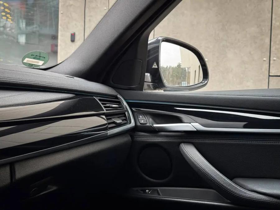 Melns BMW X6 2015 Rīga, ar dzinēja tilpumu 3.00 L un nobraukumu 188 tūkst. km par 20200 €, foto 23 vietnē AUTOMOTO.COM.LV