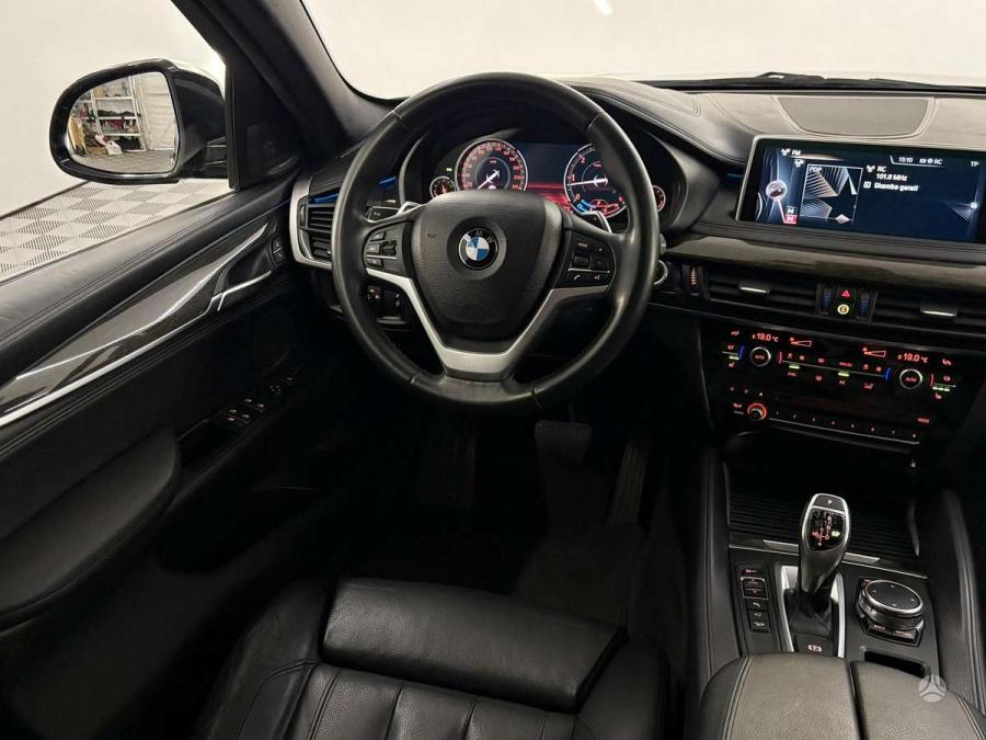 Black BMW X6 2015 in Marijampole, with an engine capacity of 2.99 L and mileage of 175 thousand km for 23450 €, photo 16 on AUTOMOTO.COM.LV