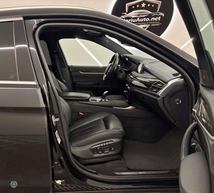 Black BMW X6 2015 in Marijampole, with an engine capacity of 2.99 L and mileage of 175 thousand km for 23450 €, photo 24 on AUTOMOTO.COM.LV
