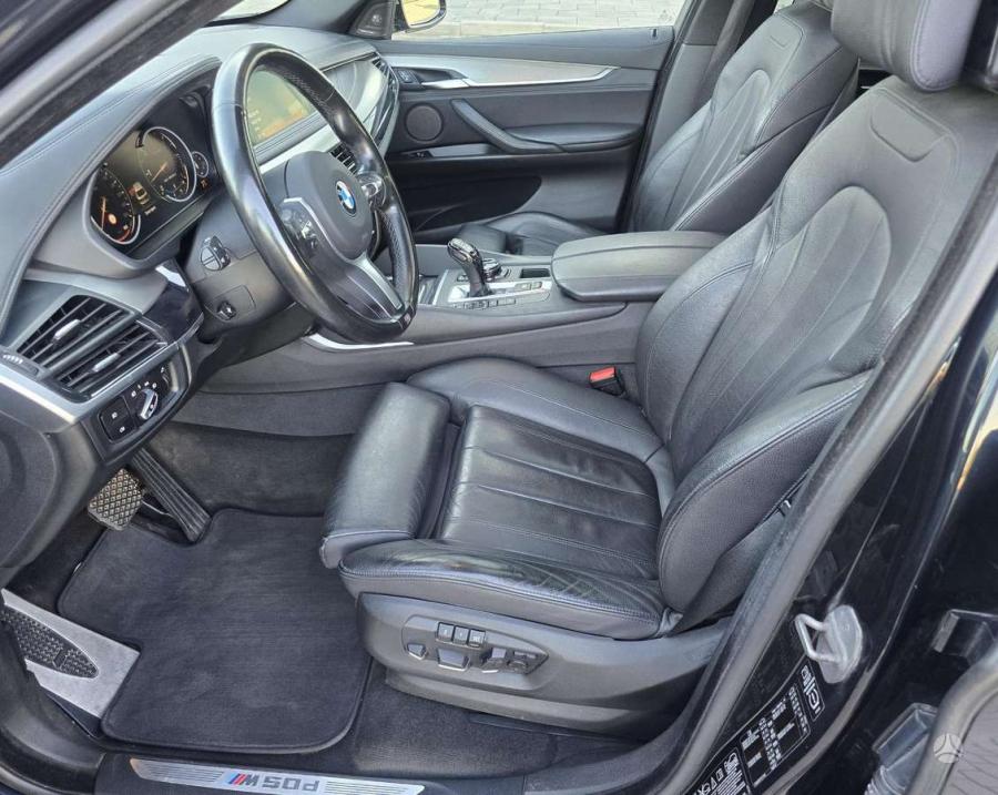 Black BMW X6 2015 in Panevezys, with an engine capacity of 2.99 L and mileage of 313 thousand km for 22999 €, photo 23 on AUTOMOTO.COM.LV