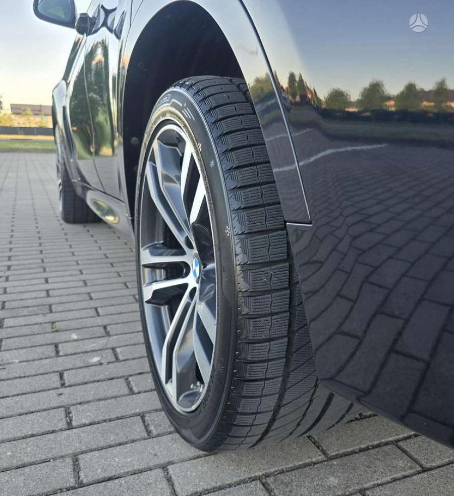 Black BMW X6 2015 in Panevezys, with an engine capacity of 2.99 L and mileage of 313 thousand km for 22999 €, photo 45 on AUTOMOTO.COM.LV