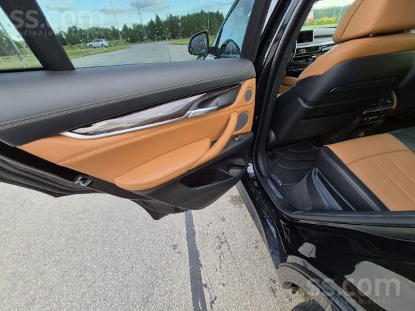 Melns BMW X6 2015 Ogre, ar dzinēja tilpumu 3.00 L un nobraukumu 69 tūkst. km par 35000 €, foto 7 vietnē AUTOMOTO.COM.LV