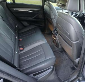 Black BMW X6 2015 in Panevezys, with an engine capacity of 2.99 L and mileage of 313 thousand km for 20499 €, photo 19 on AUTOMOTO.COM.LV