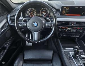 Black BMW X6 2015 in Panevezys, with an engine capacity of 2.99 L and mileage of 313 thousand km for 20499 €, photo 26 on AUTOMOTO.COM.LV