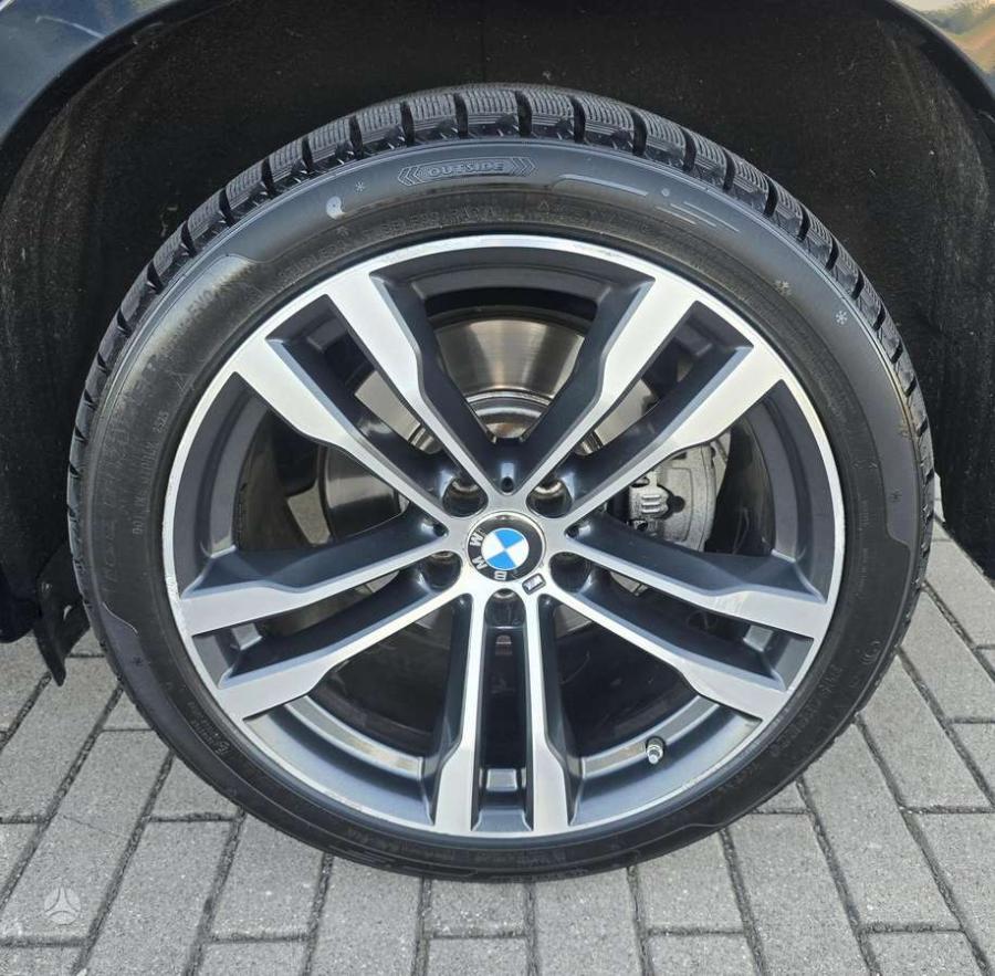 Black BMW X6 2015 in Panevezys, with an engine capacity of 2.99 L and mileage of 313 thousand km for 20499 €, photo 44 on AUTOMOTO.COM.LV