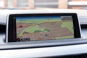 Black BMW X6 2015 in Siauliai, with an engine capacity of 2.99 L and mileage of 252 thousand km for 23500 €, photo 18 on AUTOMOTO.COM.LV