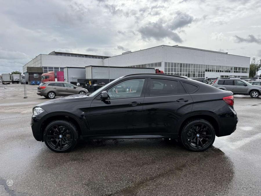 Black BMW X6 2015 in Marijampole, with an engine capacity of 2.99 L and mileage of 180 thousand km for 25500 €, photo 3 on AUTOMOTO.COM.LV