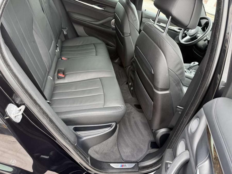 Black BMW X6 2015 in Marijampole, with an engine capacity of 2.99 L and mileage of 180 thousand km for 25500 €, photo 24 on AUTOMOTO.COM.LV