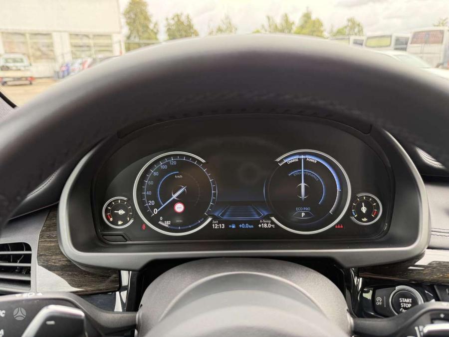 Black BMW X6 2015 in Marijampole, with an engine capacity of 2.99 L and mileage of 180 thousand km for 25500 €, photo 25 on AUTOMOTO.COM.LV