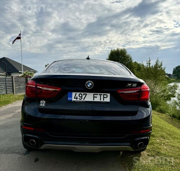 Melns BMW X6 2016 Rīga, ar dzinēja tilpumu 3.00 L un nobraukumu 140 tūkst. km par 23900 €, foto 7 vietnē AUTOMOTO.COM.LV