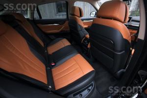 Black BMW X6 2016 in Tukums, with an engine capacity of 3.00 L and mileage of 290 thousand km for 18900 €, photo 6 on AUTOMOTO.COM.LV