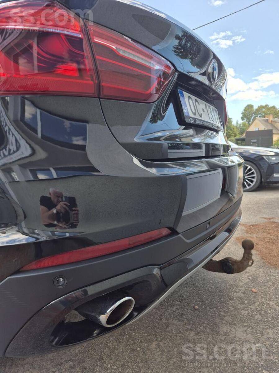 Black BMW X6 2016 in Tukums, with an engine capacity of 3.00 L and mileage of 290 thousand km for 18900 €, photo 21 on AUTOMOTO.COM.LV