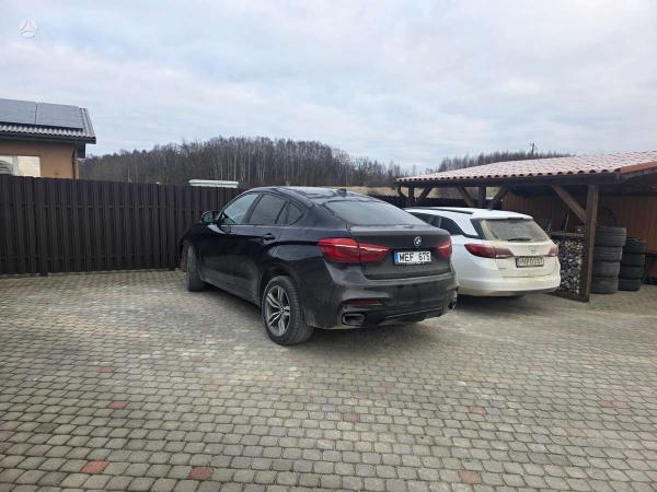 Melns BMW X6 2016 Kretinga, ar dzinēja tilpumu 2.99 L un nobraukumu 269 tūkst. km par 23700 €, foto 2 vietnē AUTOMOTO.COM.LV