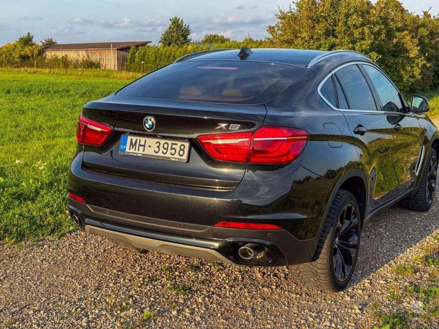 Black BMW X6 2016 in Klaipeda, with an engine capacity of 2.99 L and mileage of 95 thousand km for 30000 €, photo 2 on AUTOMOTO.COM.LV