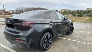 Black BMW X6 2016 in Vilnius, with an engine capacity of 3.00 L and mileage of 196 thousand km for 24400 €, photo 2 on AUTOMOTO.COM.LV