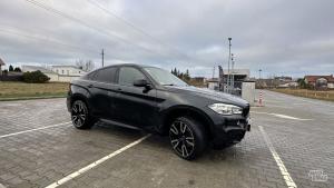 Black BMW X6 2016 in Vilnius, with an engine capacity of 3.00 L and mileage of 196 thousand km for 24400 €, photo 11 on AUTOMOTO.COM.LV