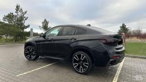 Black BMW X6 2016 in Vilnius, with an engine capacity of 3.00 L and mileage of 196 thousand km for 24400 €, photo 16 on AUTOMOTO.COM.LV