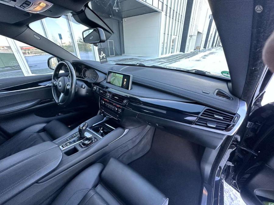 Black BMW X6 2016 in Vilnius, with an engine capacity of 2.99 L and mileage of 260 thousand km for 24700 €, photo 21 on AUTOMOTO.COM.LV