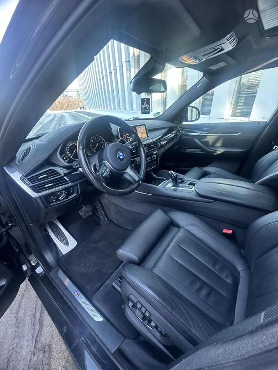 Black BMW X6 2016 in Vilnius, with an engine capacity of 2.99 L and mileage of 261 thousand km for 23999 €, photo 24 on AUTOMOTO.COM.LV