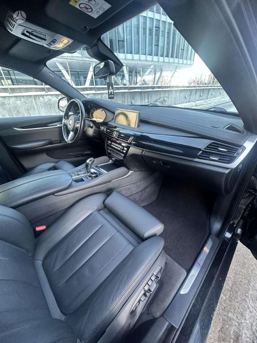 Black BMW X6 2016 in Vilnius, with an engine capacity of 2.99 L and mileage of 261 thousand km for 23999 €, photo 35 on AUTOMOTO.COM.LV