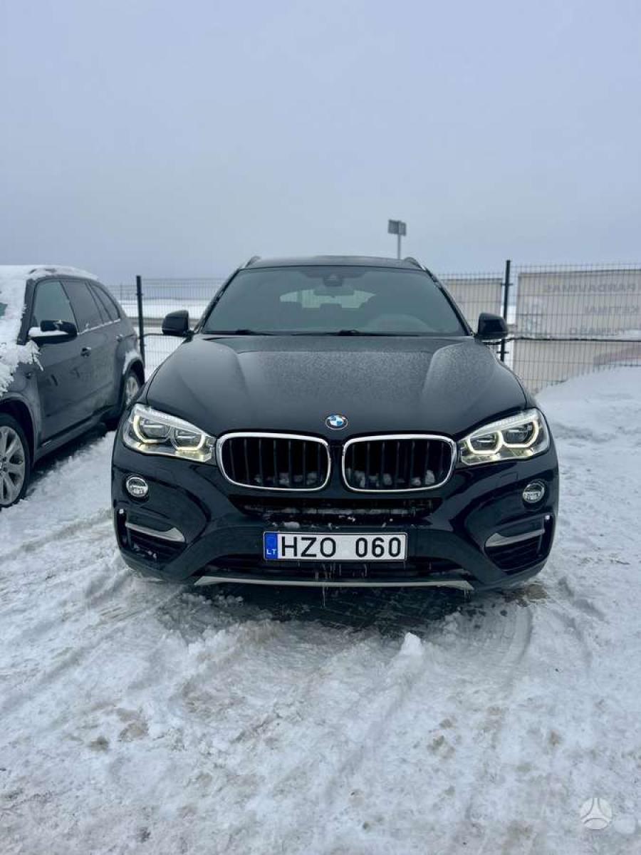 Black BMW X6 2016 in Kaunas, with an engine capacity of 2.99 L and mileage of 190 thousand km for 23200 €, photo 3 on AUTOMOTO.COM.LV